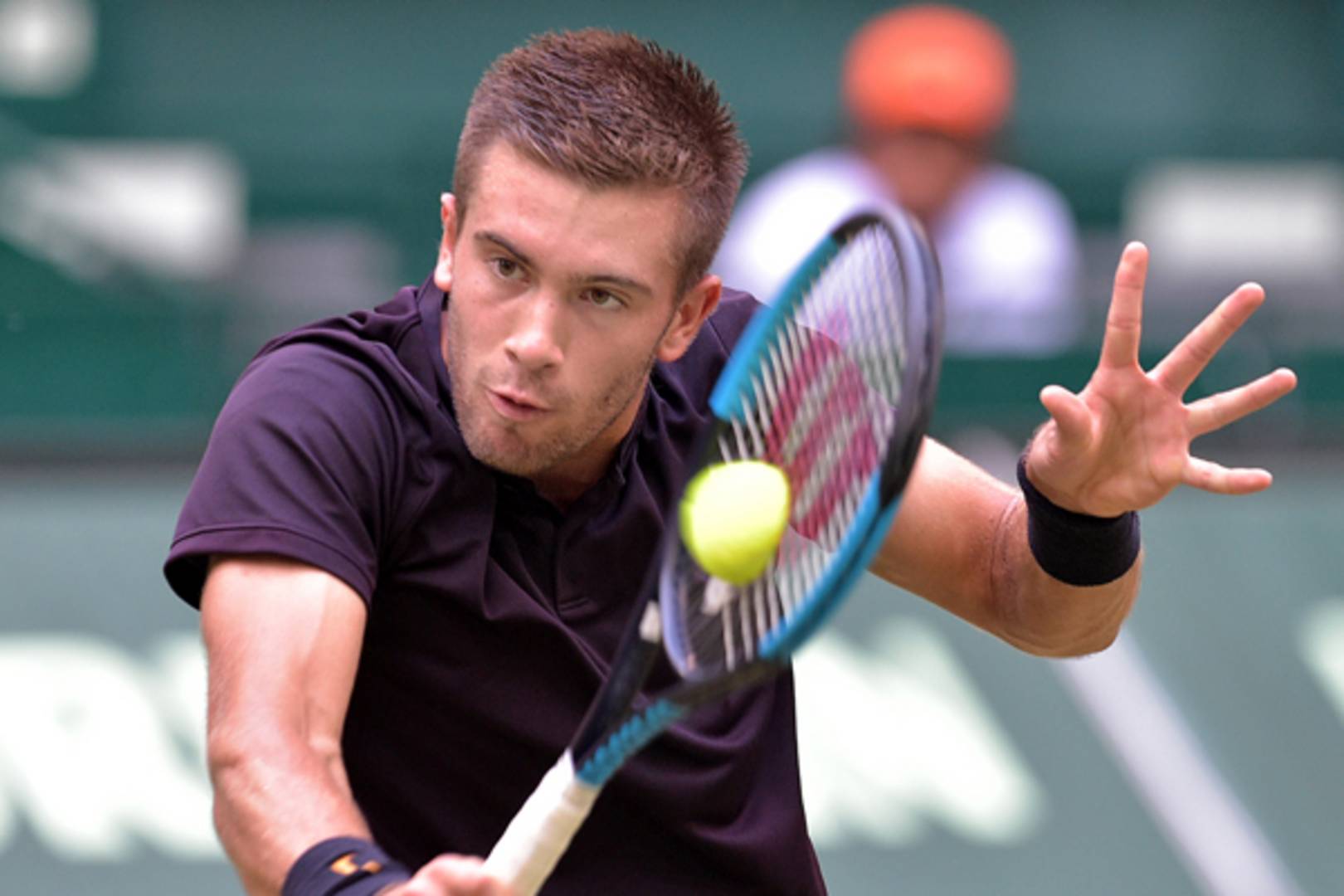 Coric survives in a tennis-thriller